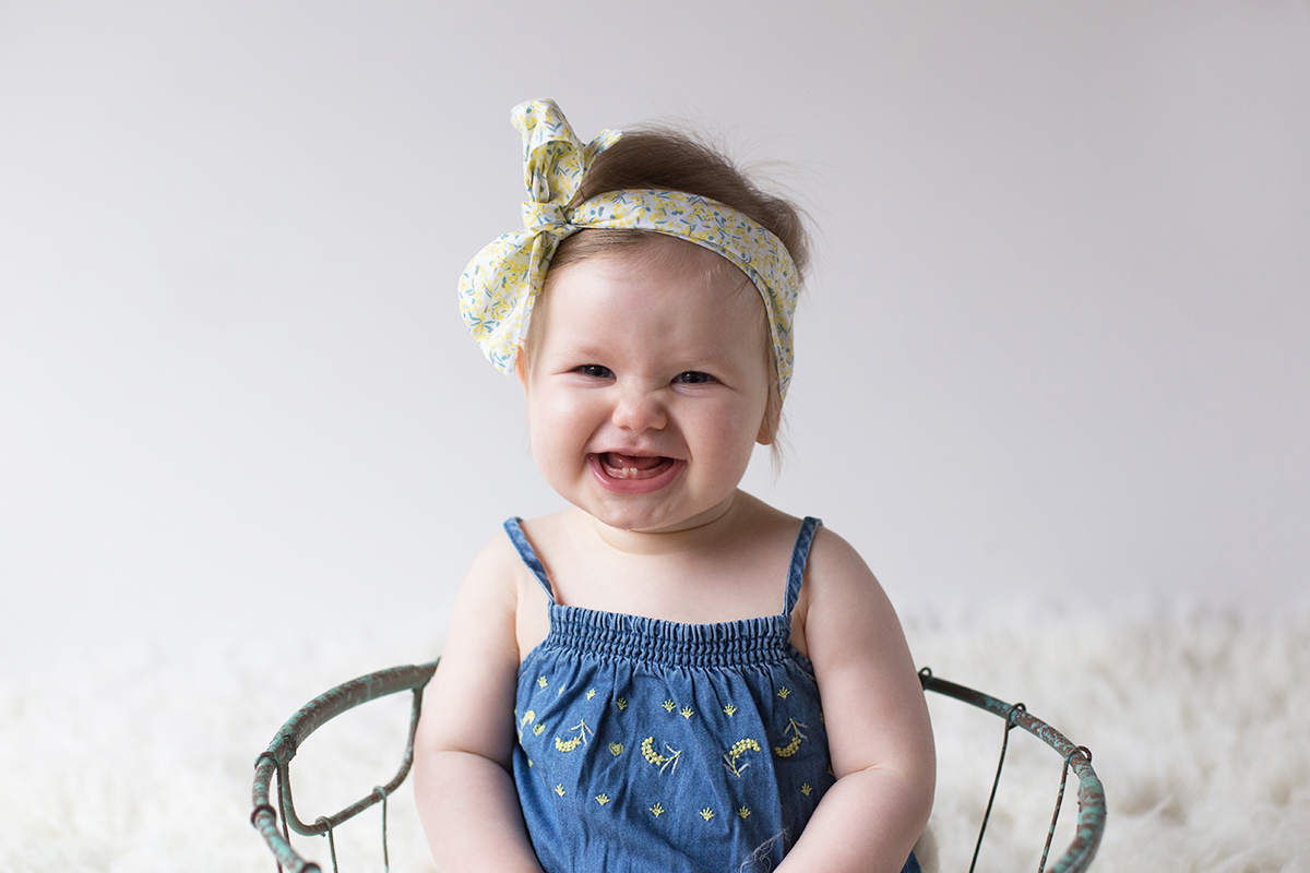 Séance bébé 9-12 mois au studio photo - Photographe bébé - Béthune